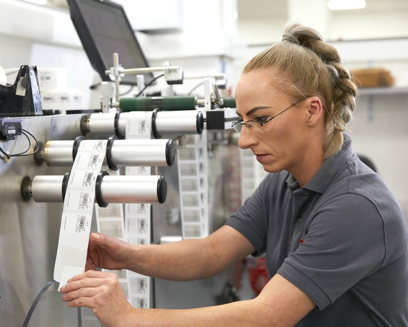 Care Labels – High-Quality with RFID and QR code Technology | SML